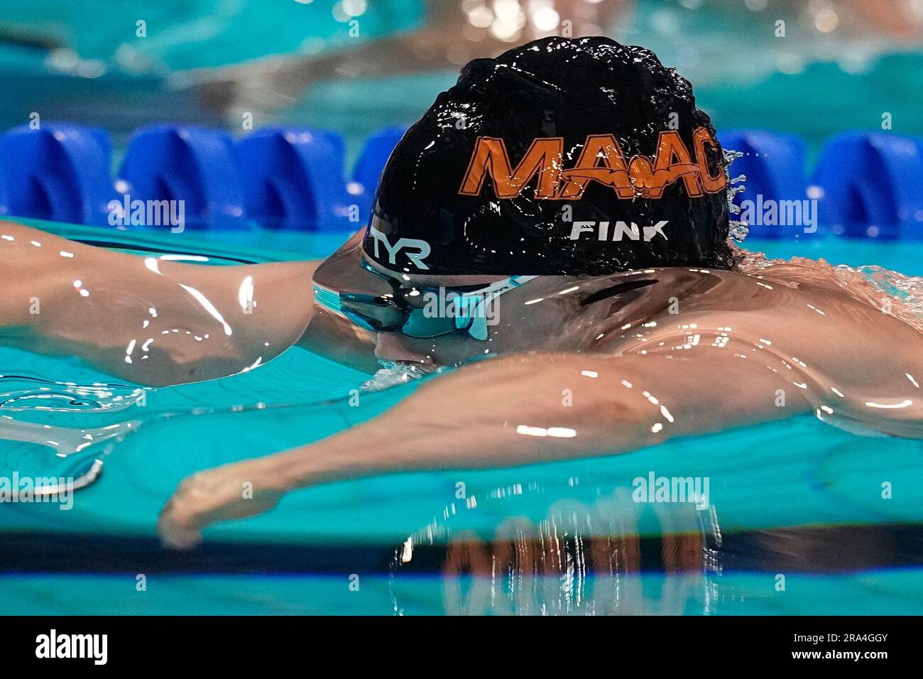 Nic Fink swims on his way to winning the 100-meter breastroke at the U ...