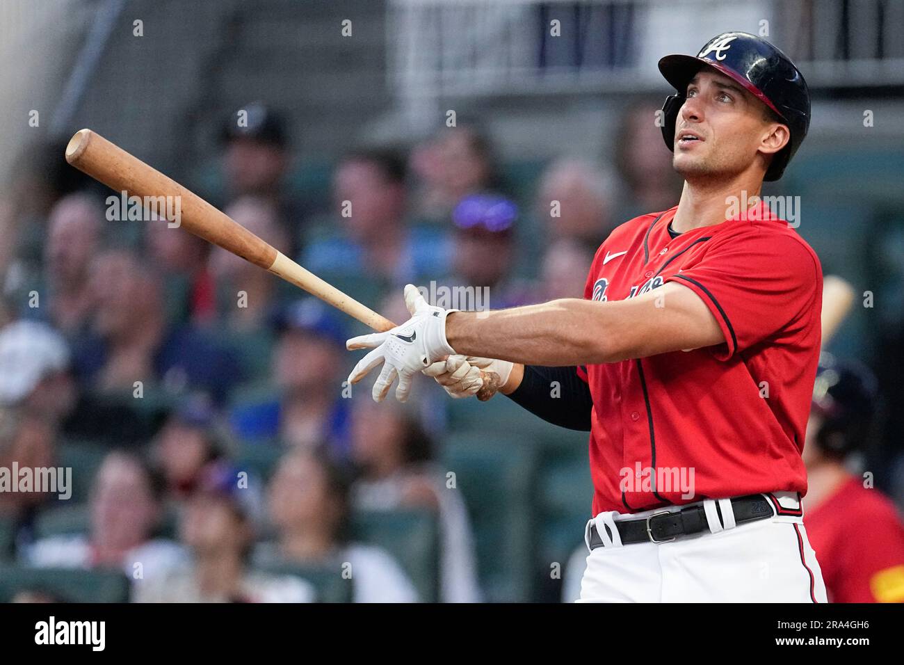 Atlanta Braves' Matt Olson (28) watches his two-run home run against ...