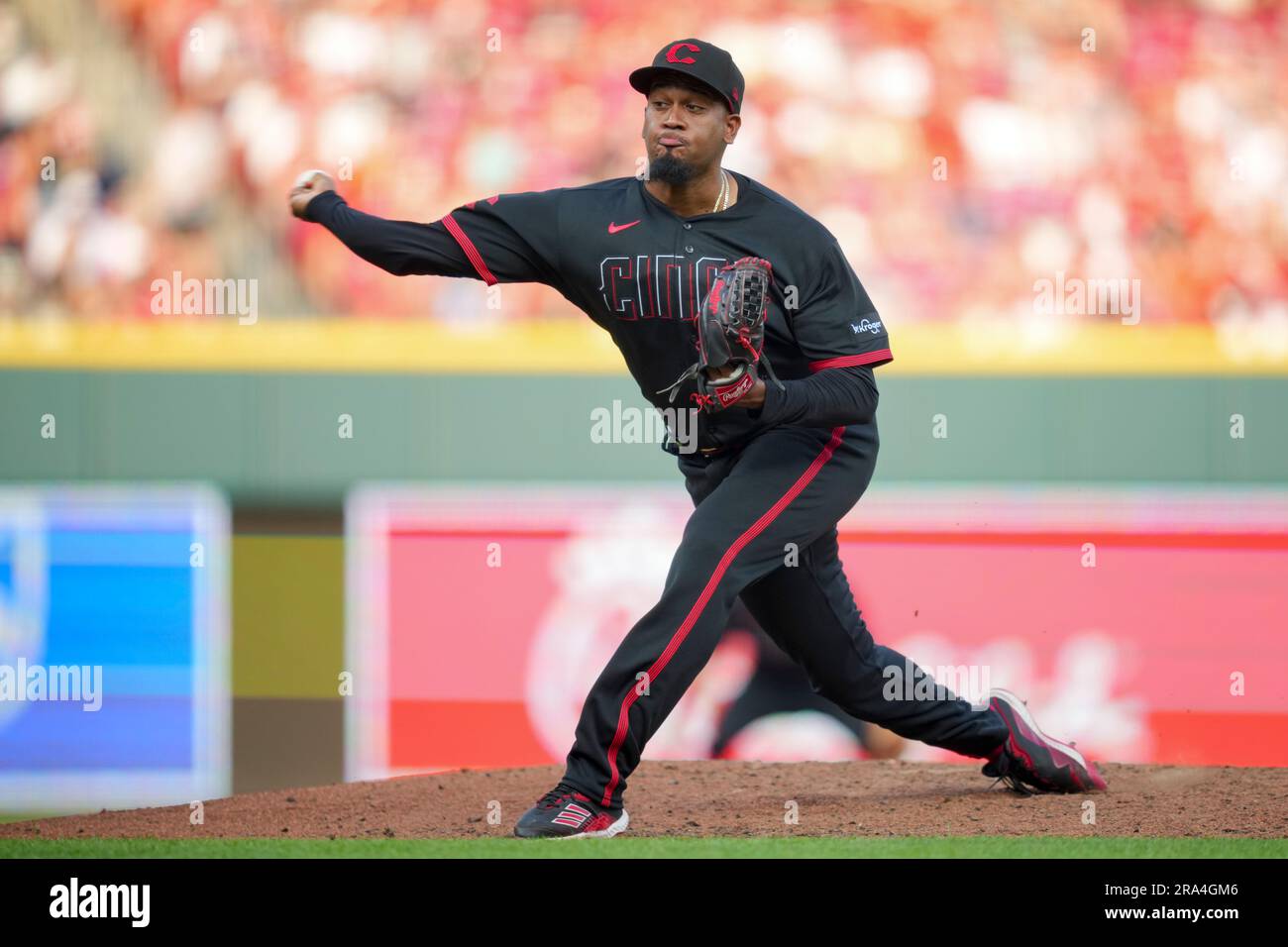 Cincinnati Reds' Alexis Diaz throws during a baseball game against the ...