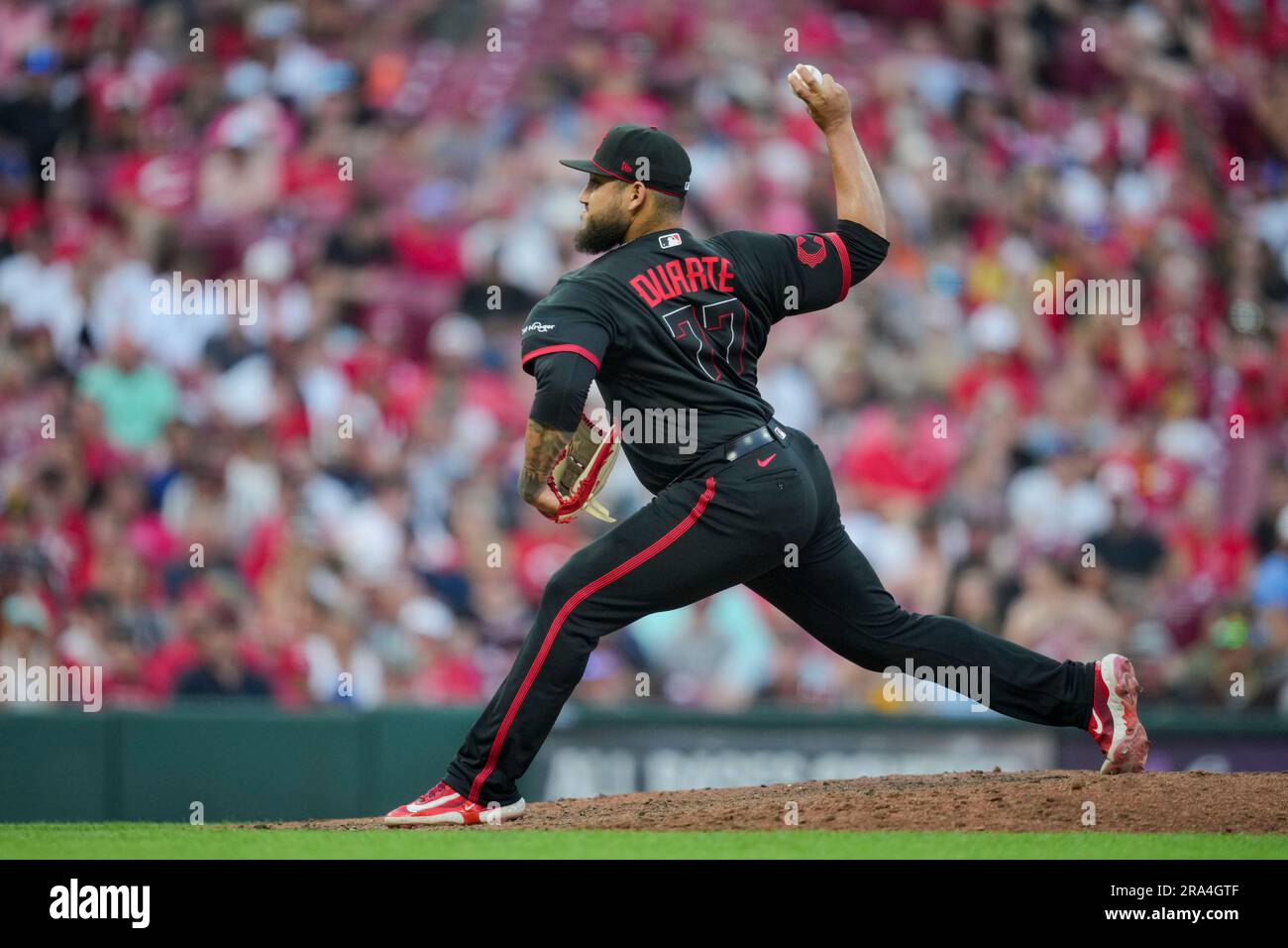 Cincinnati Reds' Daniel Duarte throws during a baseball game against ...