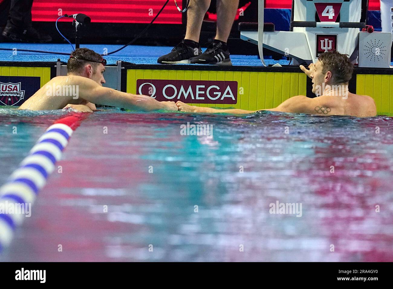 Ryan Murphy, right, fist-bumps Hunter Armstrong after Armstrong won the ...