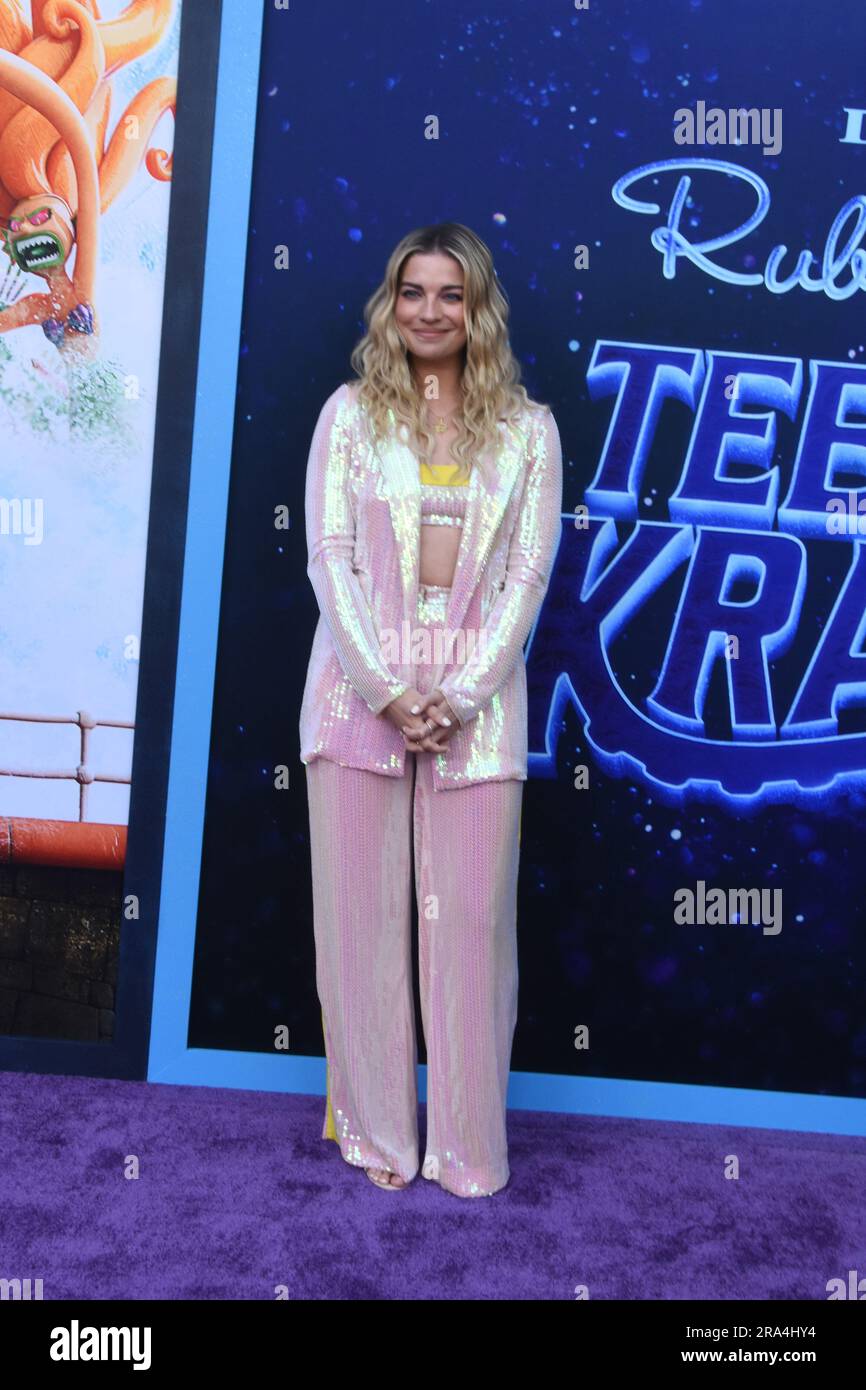 Los Angeles, California. 28th June 2023 Actress Annie Murphy attends ...