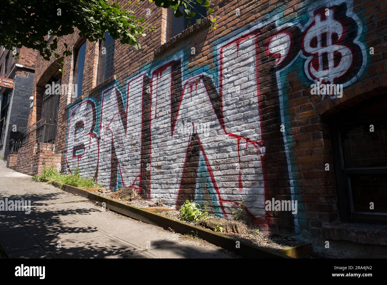Seattle graffiti law hi-res stock photography and images - Alamy