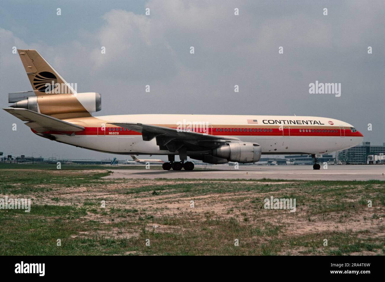A Continental Airlines McDonnell Douglas DC-10, registration N68051 in ...