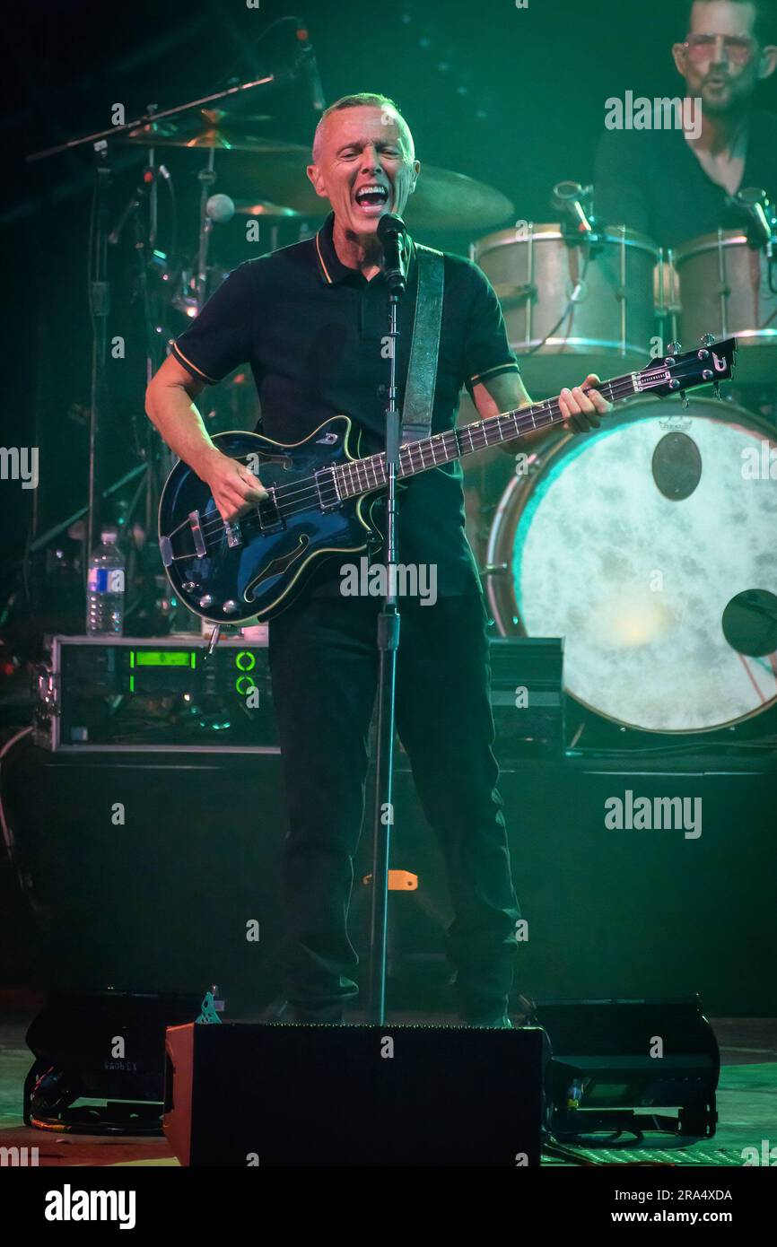 Toronto, Canada. 29th June, 2023. Curt Smith, bass player of Tears for ...