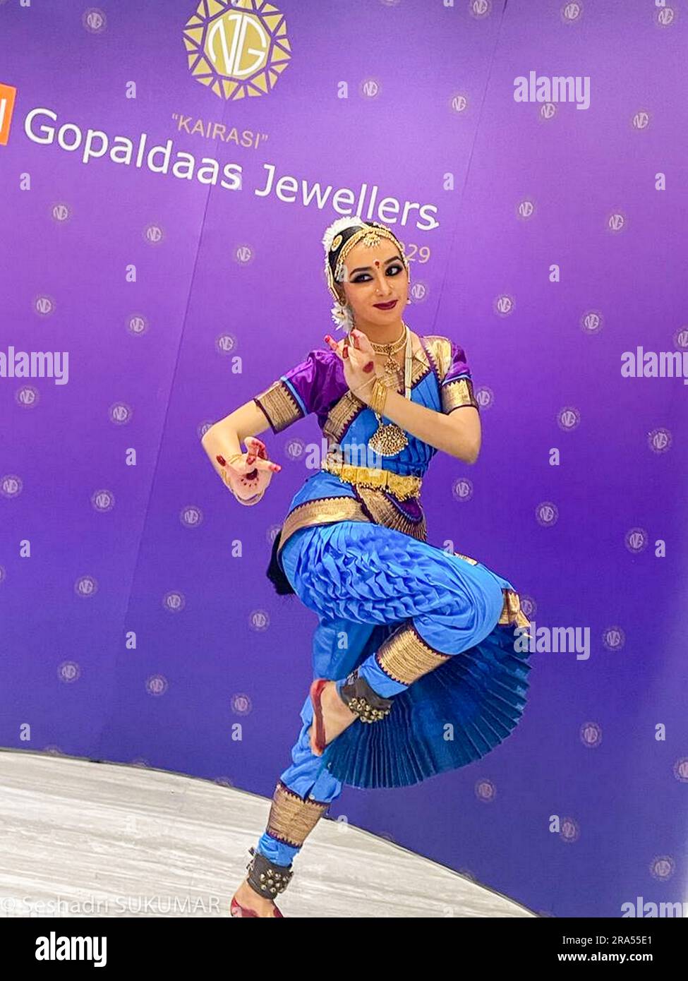 Bharatanatyam (Tamil: பரதநாட்டியம்) is an Indian classical dance form ...