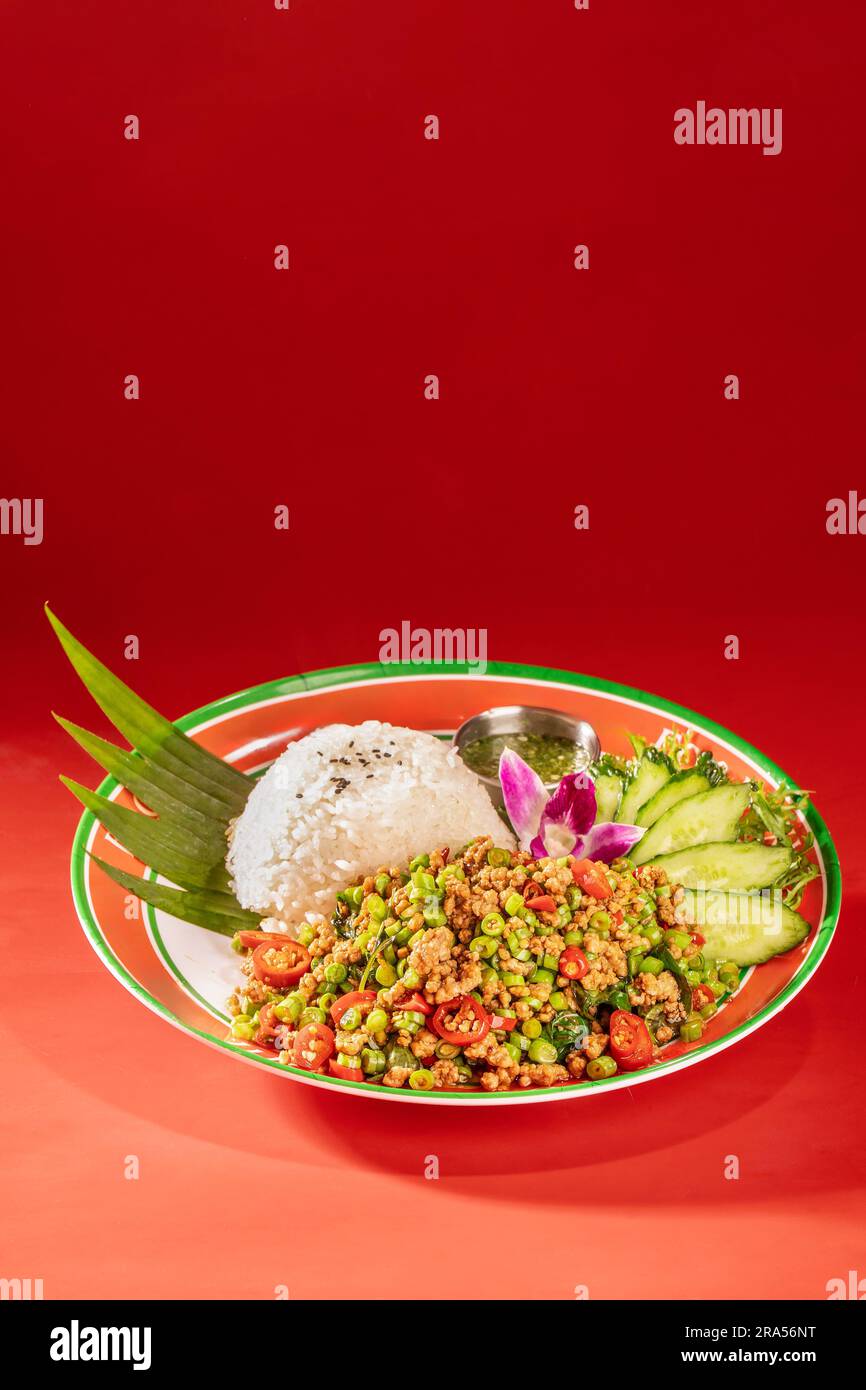 Phad kra prao hi-res stock photography and images - Alamy