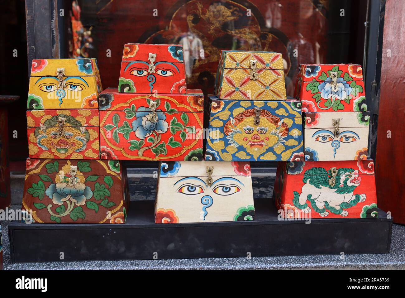 Hand made designs hi-res stock photography and images - Alamy