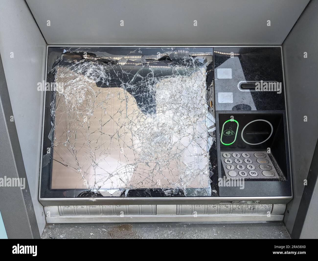 Error exterior hi-res stock photography and images - Alamy