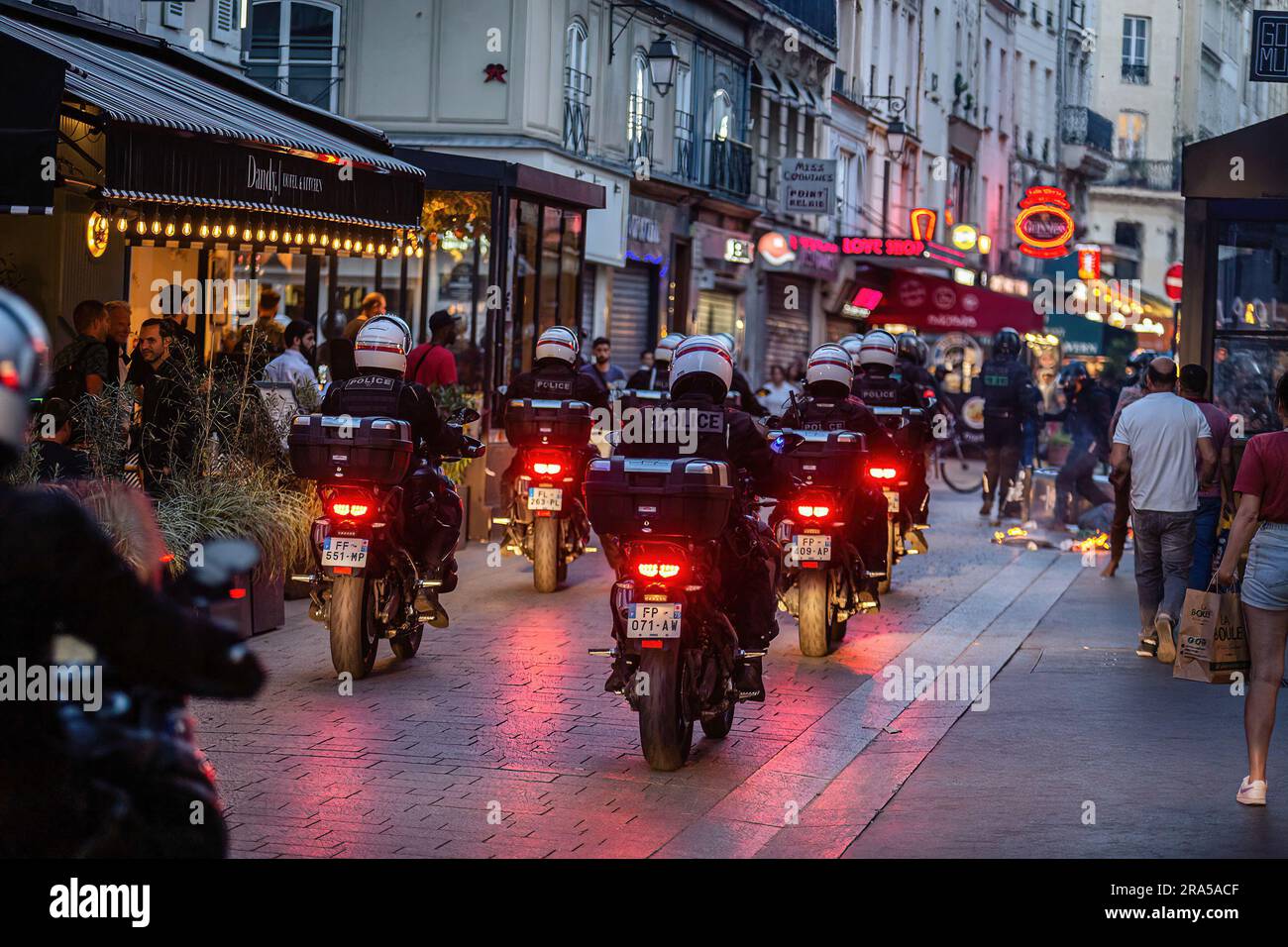 Police brav m hi-res stock photography and images - Alamy