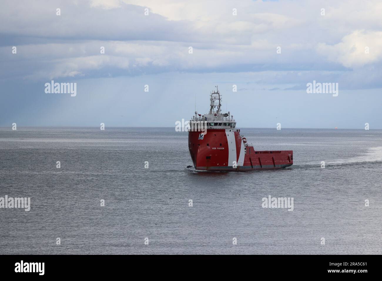 Vos oil supply boat hi-res stock photography and images - Alamy