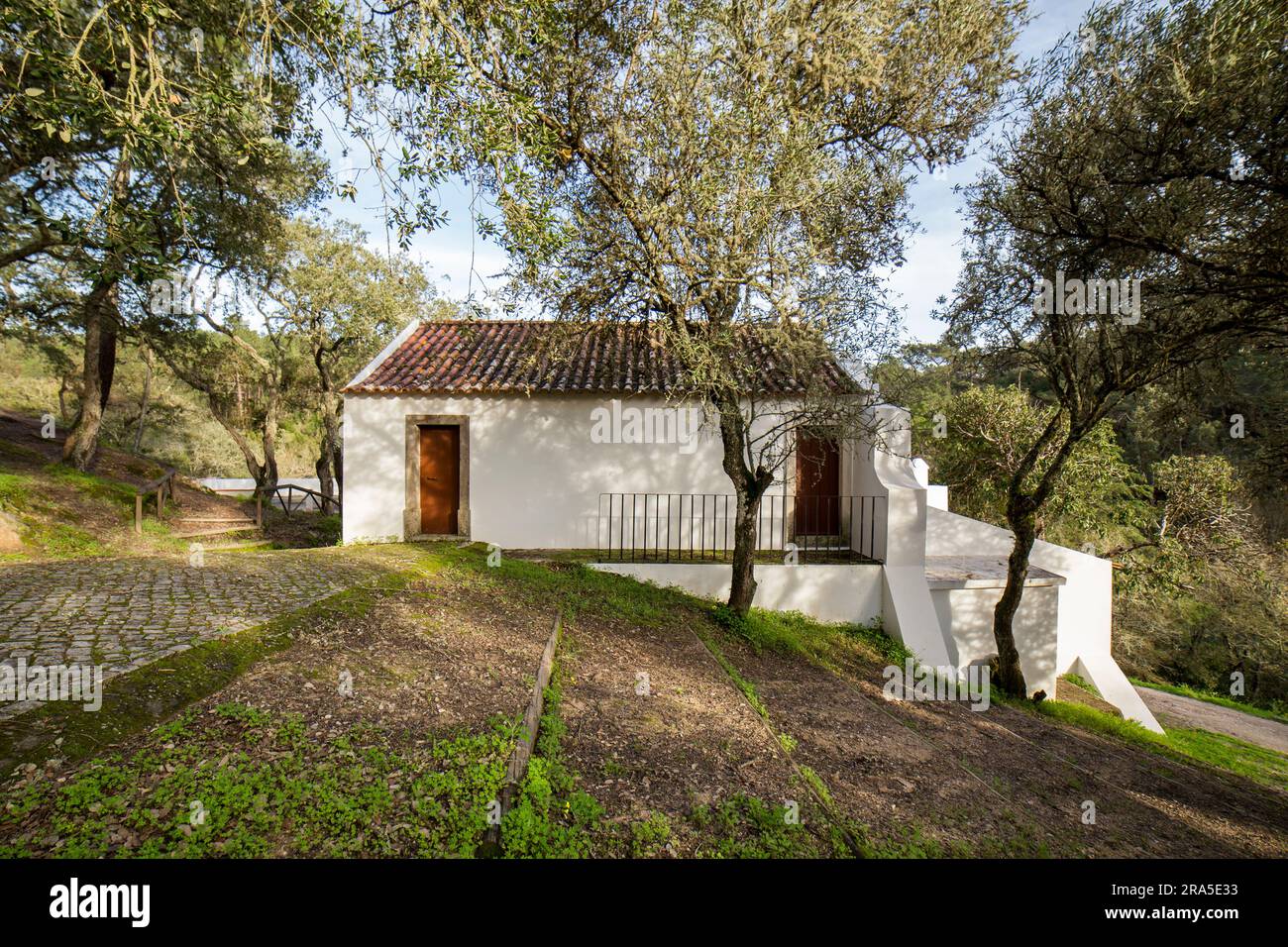 Capela de Nossa Senhora do Arquiteto A small rural chapel with a rustic ...
