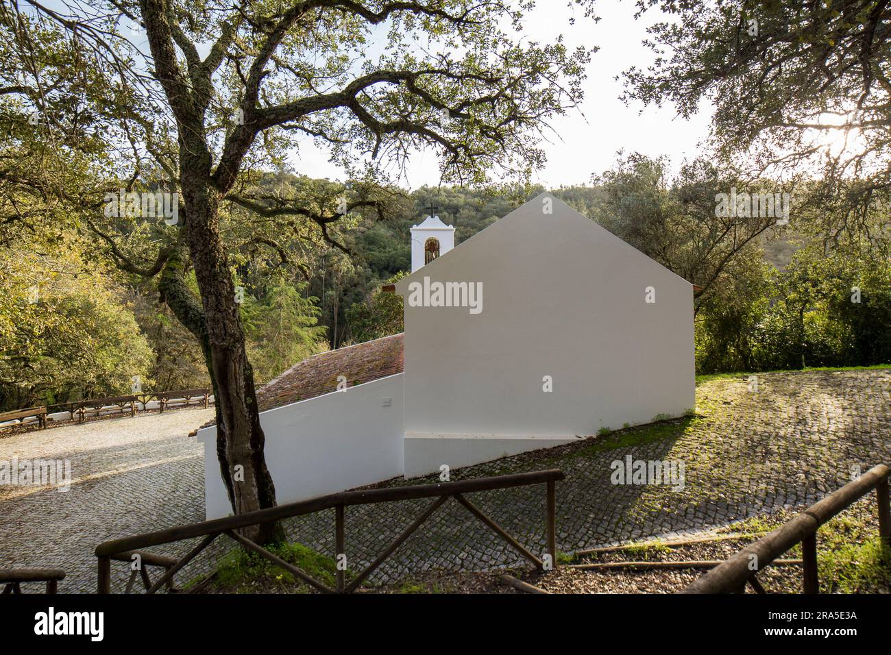 Capela de Nossa Senhora do Arquiteto A small rural chapel with a rustic ...