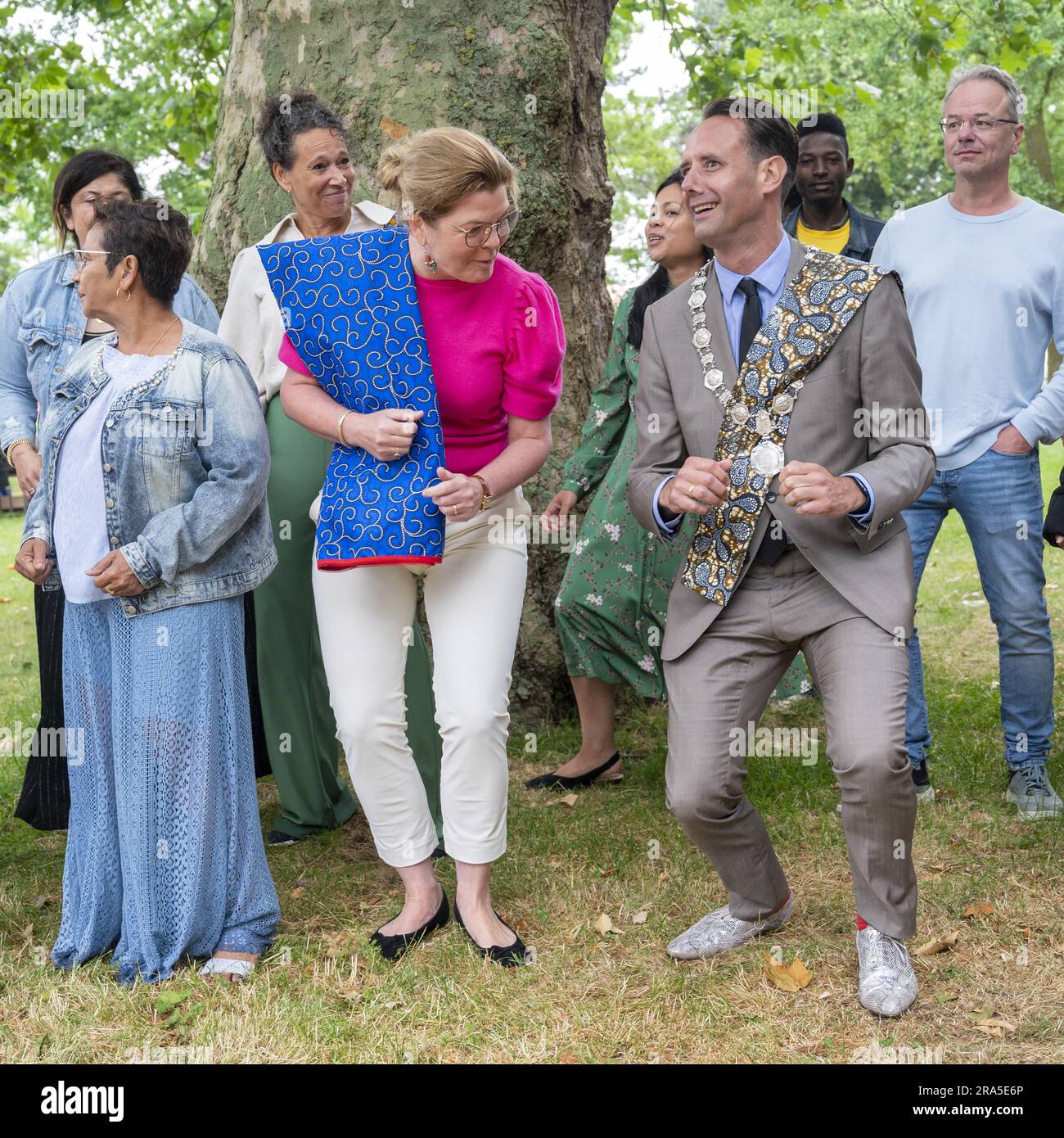 HARDERWIJK - Minister Christianne van der Wal-Zeggelink and the mayor ...