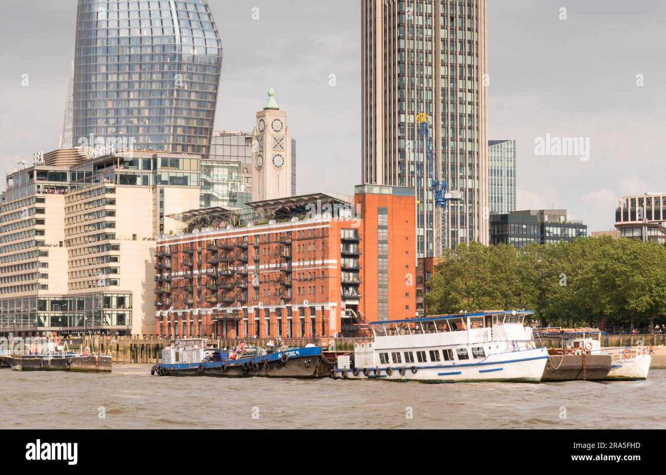 Sea Containers House, Oxo Tower and One Blackfriars, Gabriel's Wharf ...