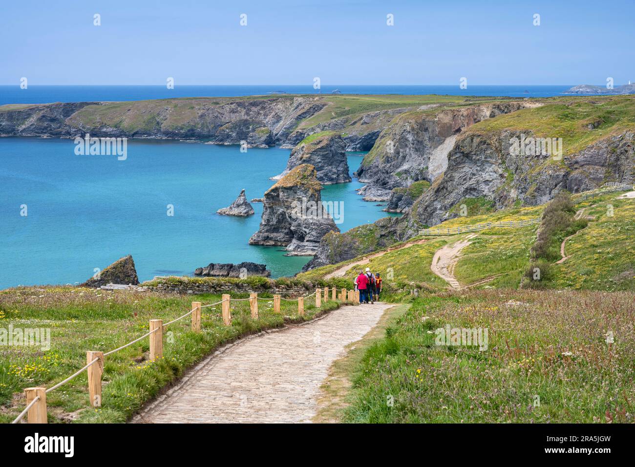 Footpath with steps hi-res stock photography and images - Alamy