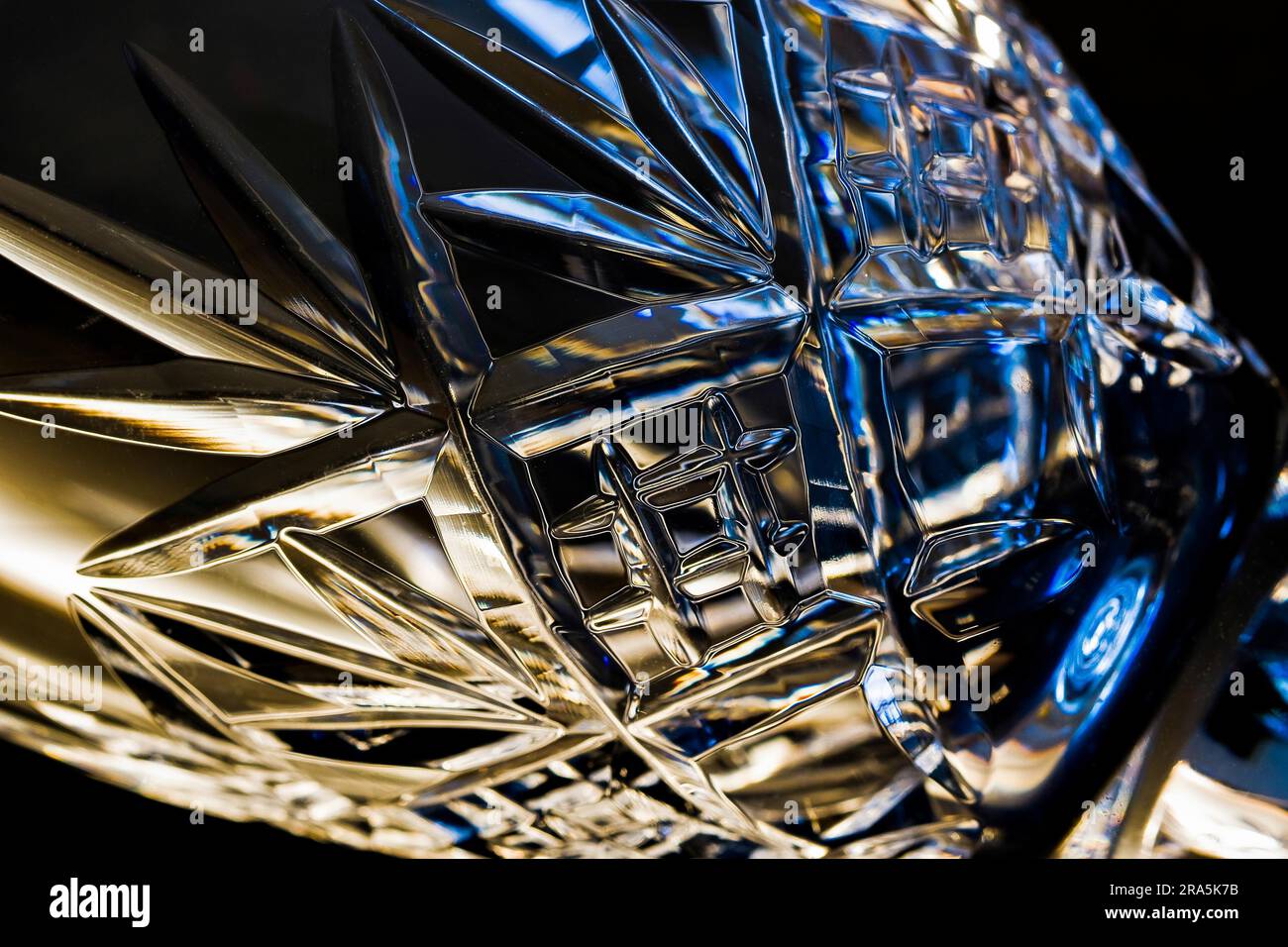 Cut lead crystal glass hi-res stock photography and images - Alamy