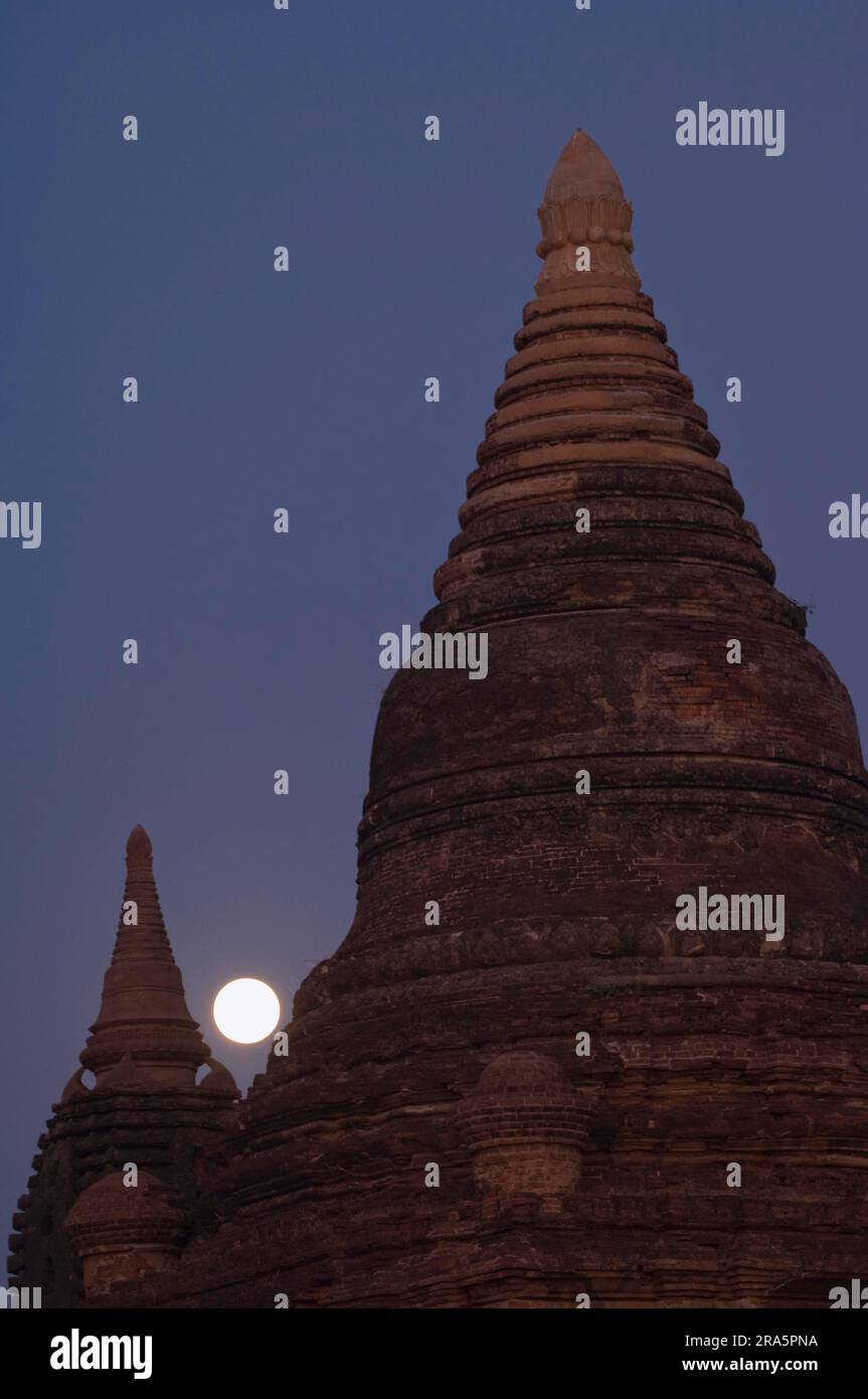 Full moon, Bagan, Burma, Pagan, Myanmar Stock Photo - Alamy