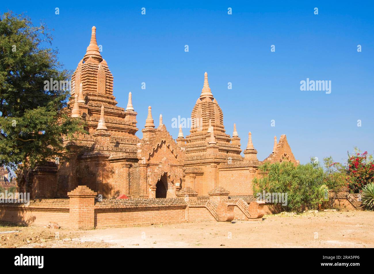 New Temples, Bagan, Burma, Pagan, Myanmar Stock Photo - Alamy