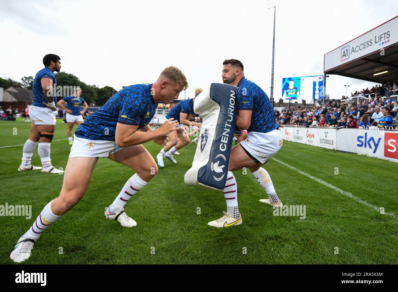 Wakefield trinity home kit hi-res stock photography and images - Alamy