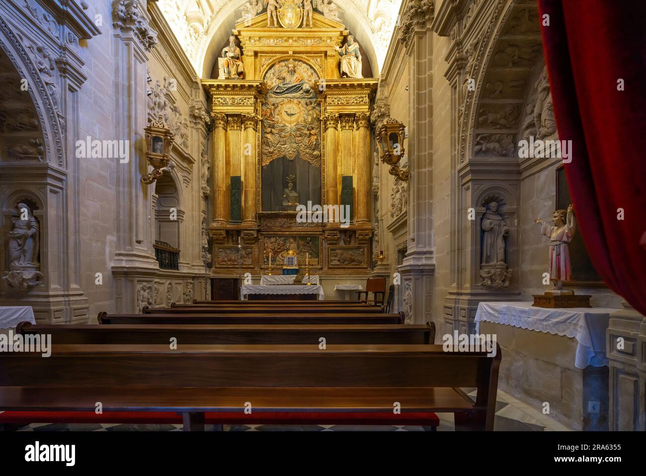 Interior capilla golden chapel de hi-res stock photography and images ...