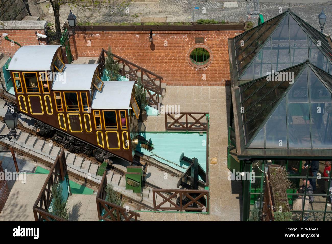 Buda cablecar hi-res stock photography and images - Alamy