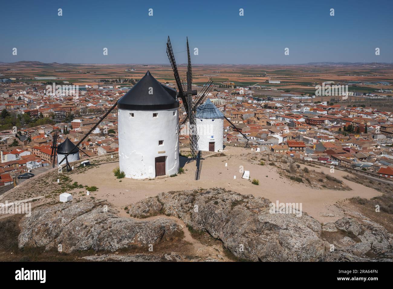 Cerro Calderico Windmills and Consuegra City view - Consuegra, Castilla ...