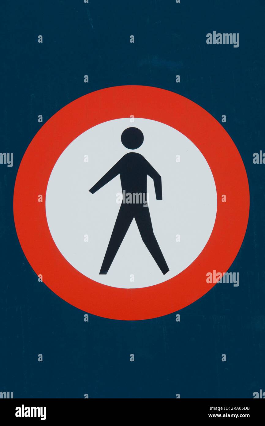 Traffic sign 'Durchgang verboten', prohibition sign, none, Netherlands ...