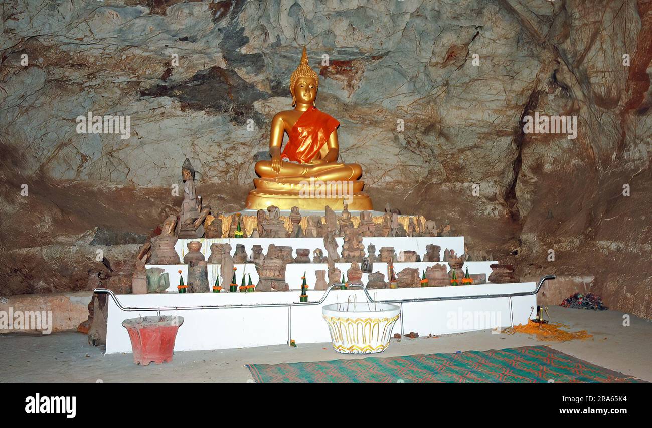The Pak Ou caves Stock Photo - Alamy