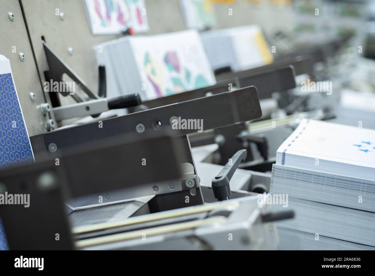 Paper cutting machines hi-res stock photography and images - Alamy