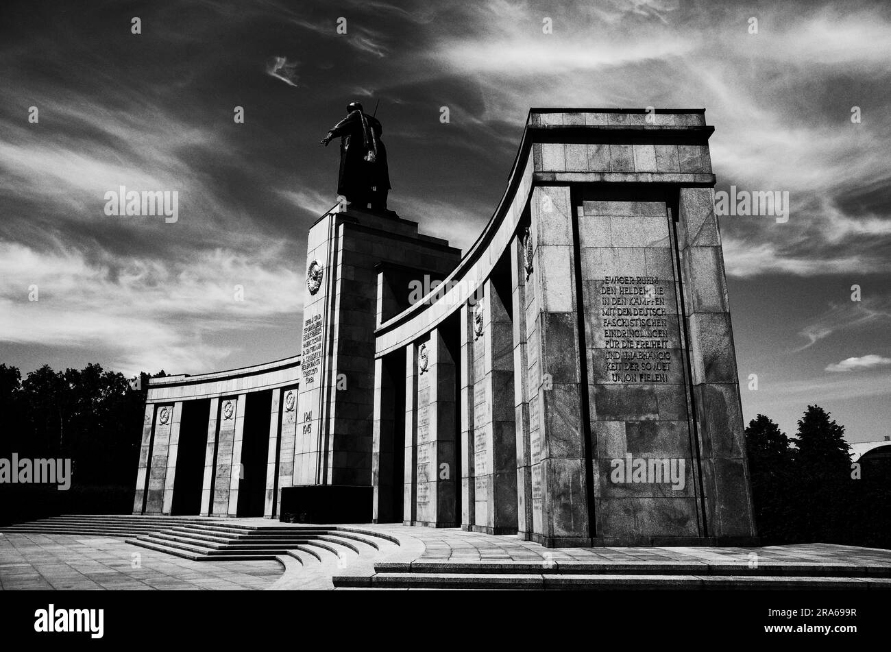 Berlin Soviet War Memorial Stock Photo - Alamy