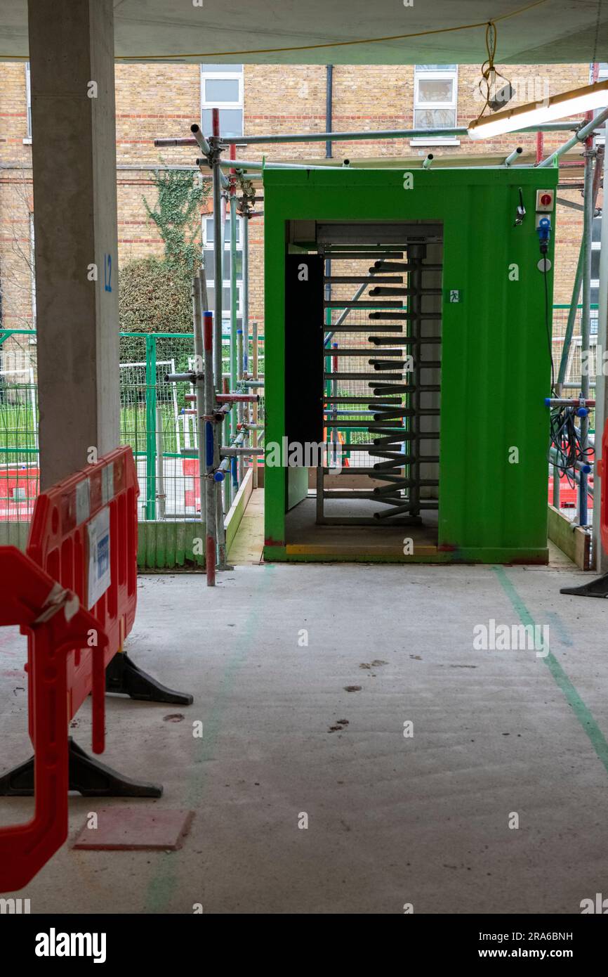 Construction site gate entrance hi-res stock photography and images - Alamy