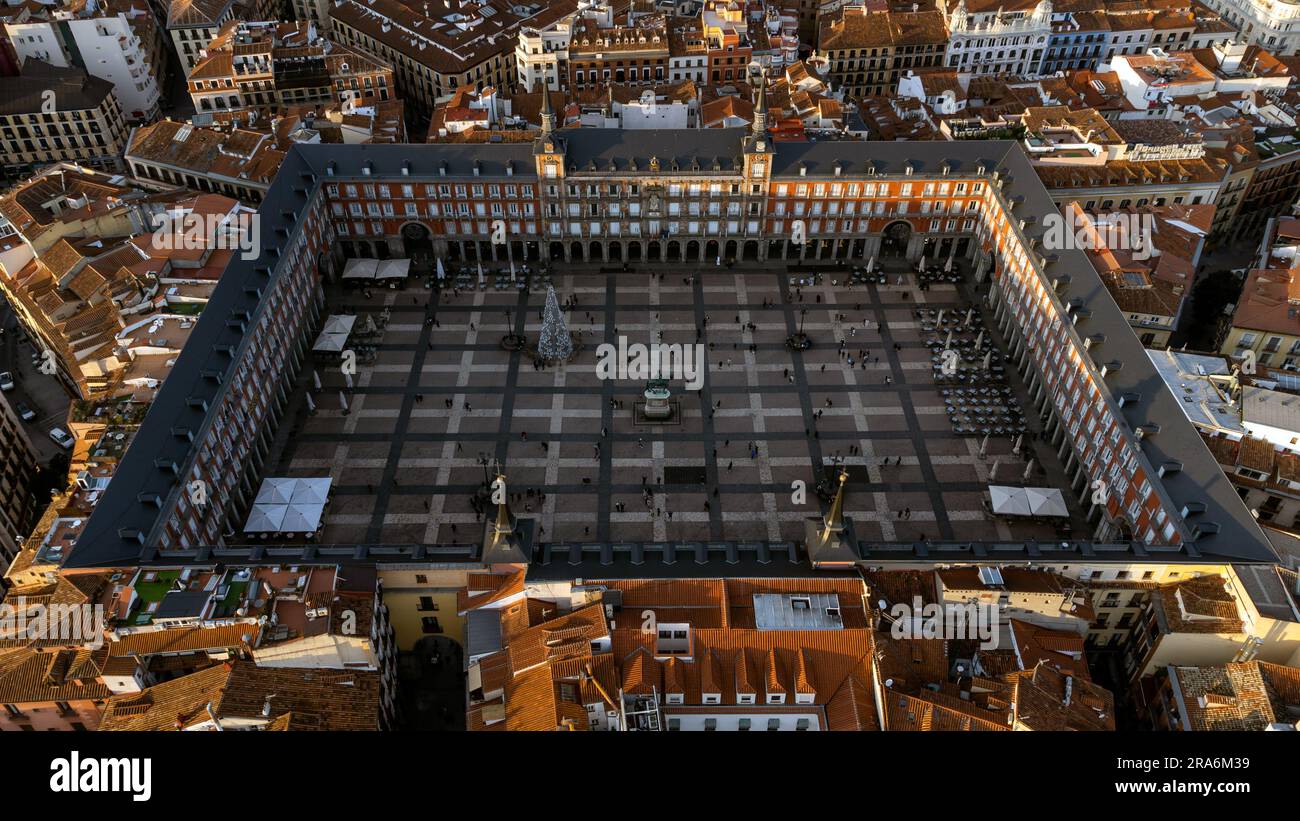 Madrid plaza mayor aerial hi-res stock photography and images - Alamy
