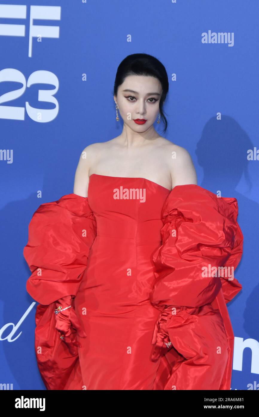 CAP D'ANTIBES, FRANCE - MAY 25: Fan Bing Bing ,attends the Red Carpet ...