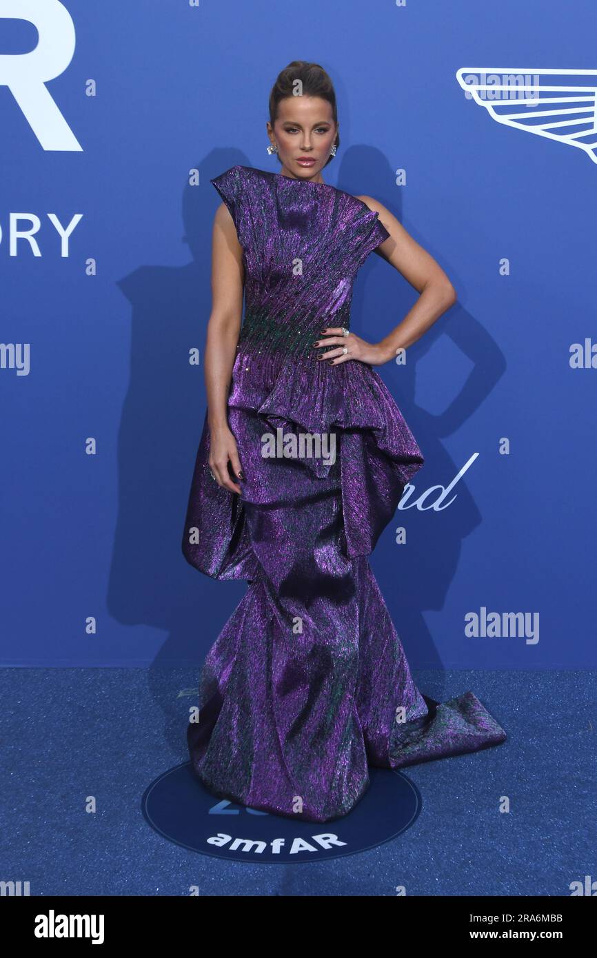 CAP D'ANTIBES, FRANCE - MAY 25: Kate Beckinsale attends the Red Carpet ...