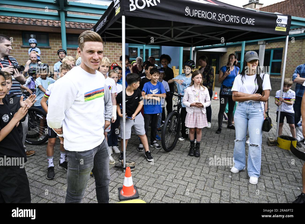 Wife of remco evenepoel hi-res stock photography and images - Alamy