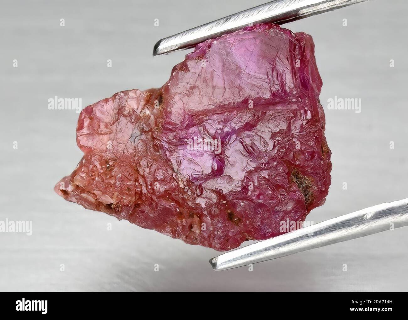 Rubies white background hi-res stock photography and images - Alamy