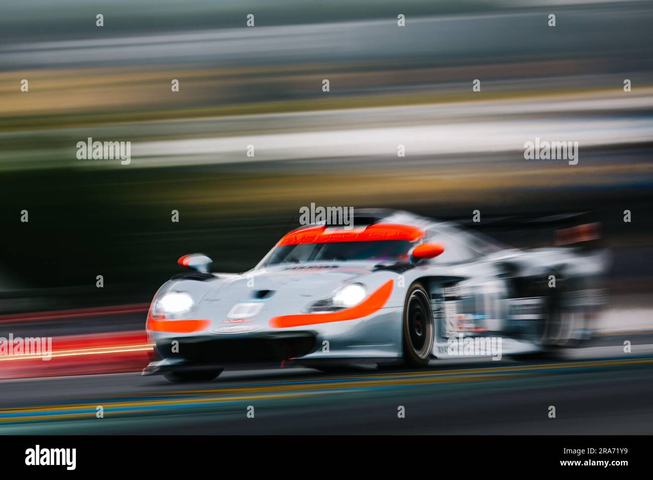 Porsche gt1 evo hi-res stock photography and images - Alamy