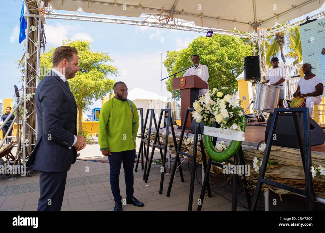 KRALENDIJK - Minister Hugo de Jonge (Public Housing and Spatial ...