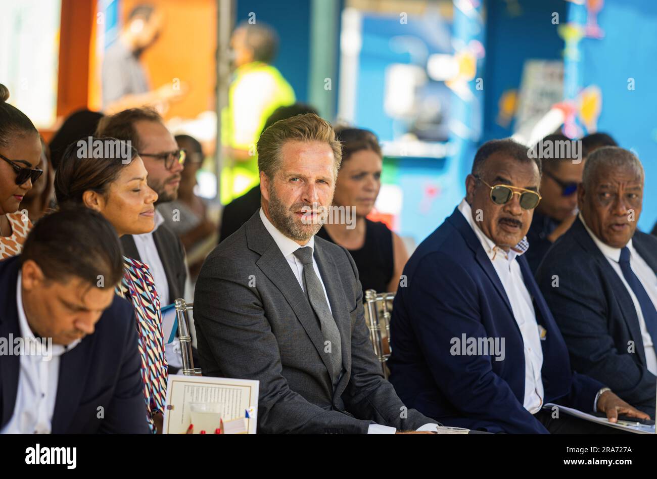 KRALENDIJK - Minister Hugo de Jonge (Public Housing and Spatial ...