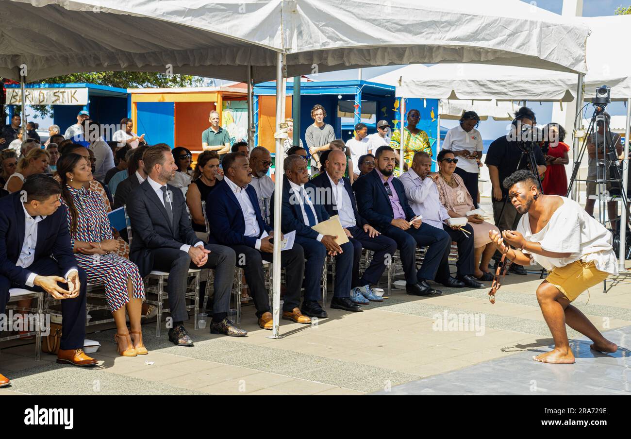 KRALENDIJK - Minister Hugo de Jonge (Public Housing and Spatial ...