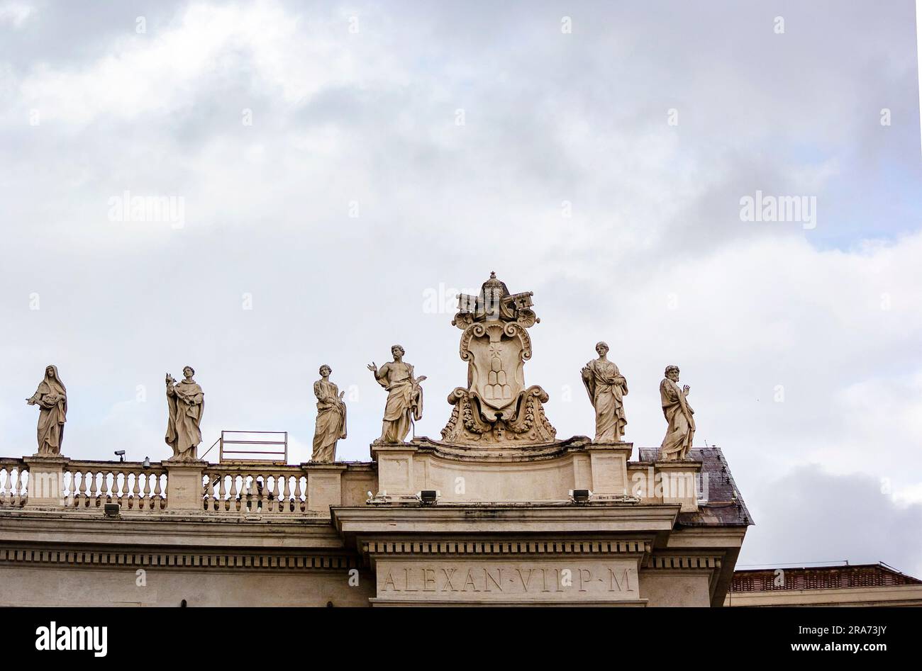 Statues at St. Peter's Basilica, Vatican, Italy Stock Photo - Alamy