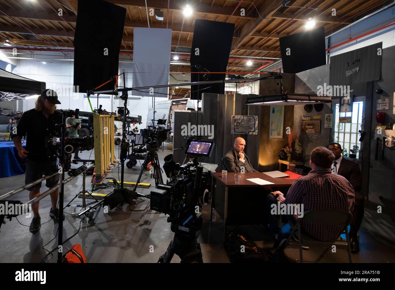 Seattle, Washington, USA. 30th June, 2023. Local actors demo a film set ...