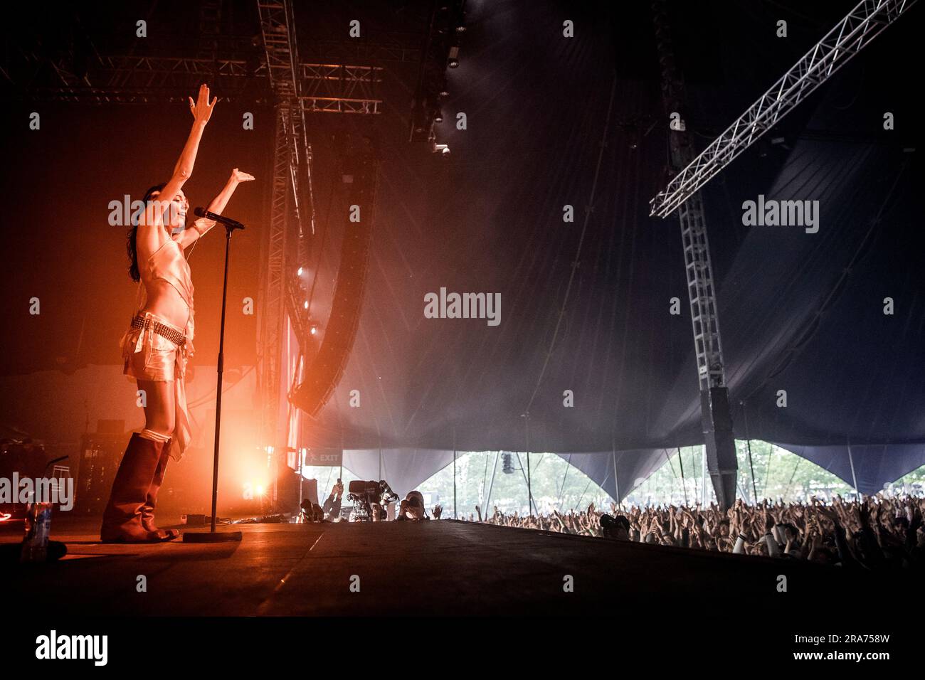 Caroline elizabeth polachek hi-res stock photography and images - Alamy