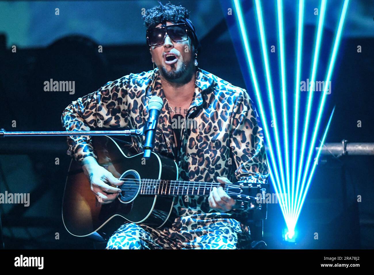 Dante spinetta hi-res stock photography and images - Alamy