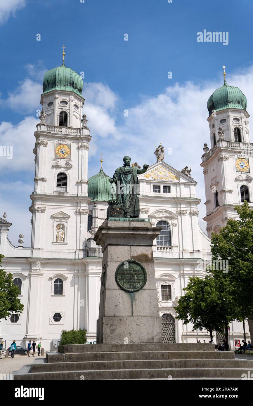 Passau, Lower Bavaria - DE – June 6, 2023 Vertical view of the Monument ...