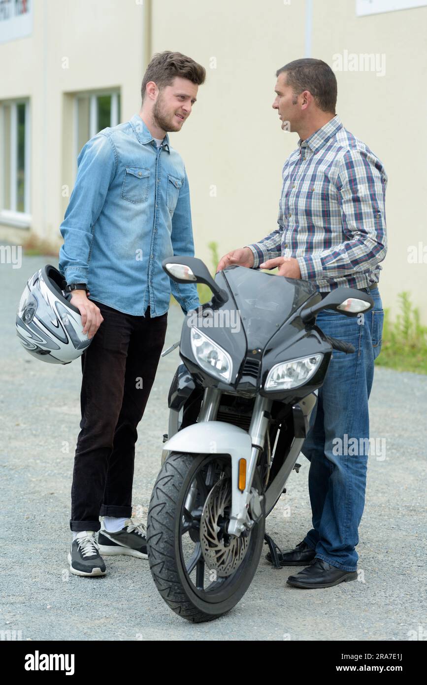 Driver instructor hi-res stock photography and images - Alamy