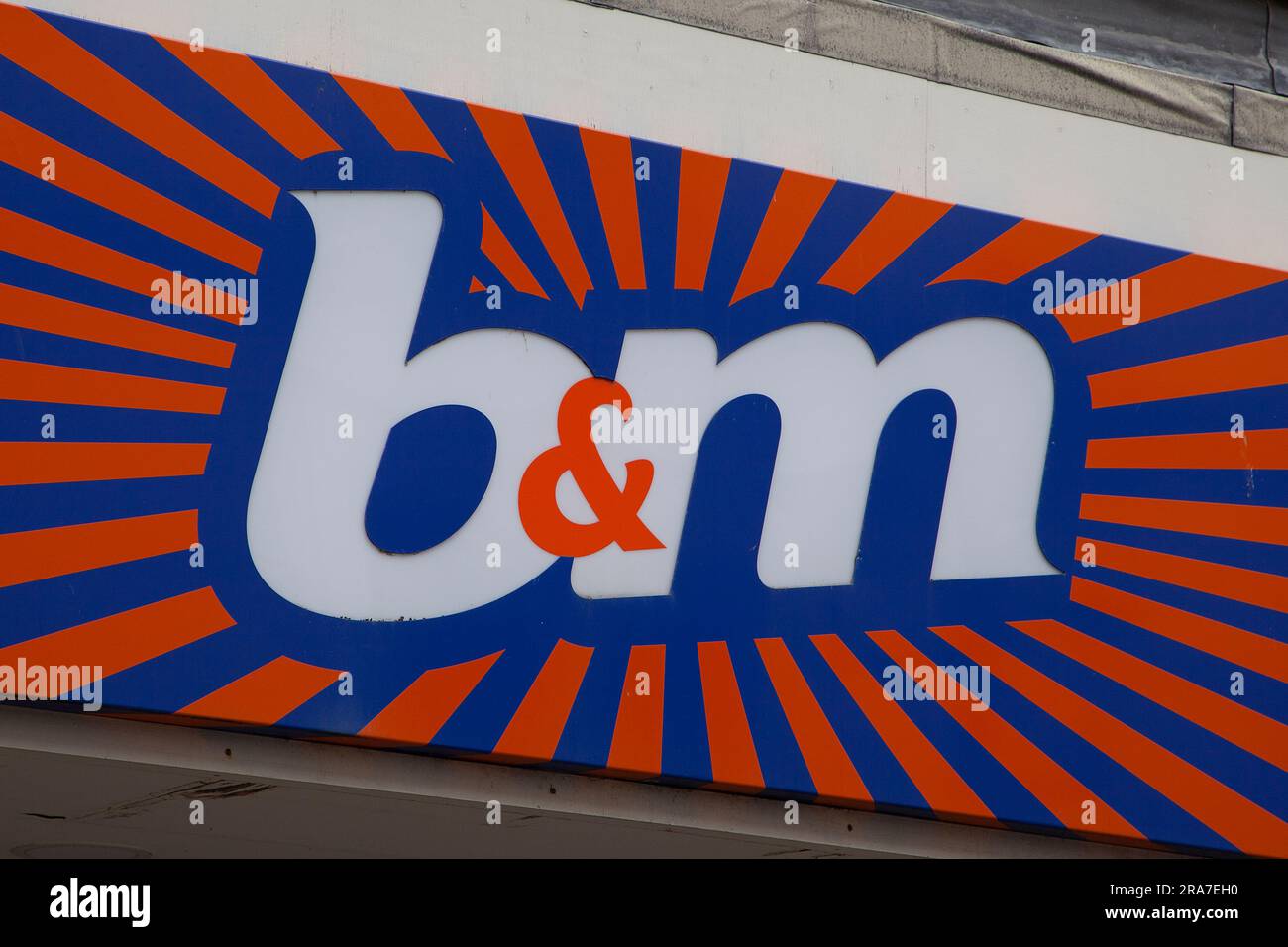 B&m logo hi-res stock photography and images - Alamy