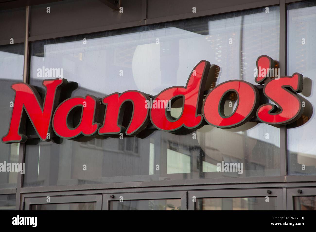 Nandos logo hi-res stock photography and images - Alamy