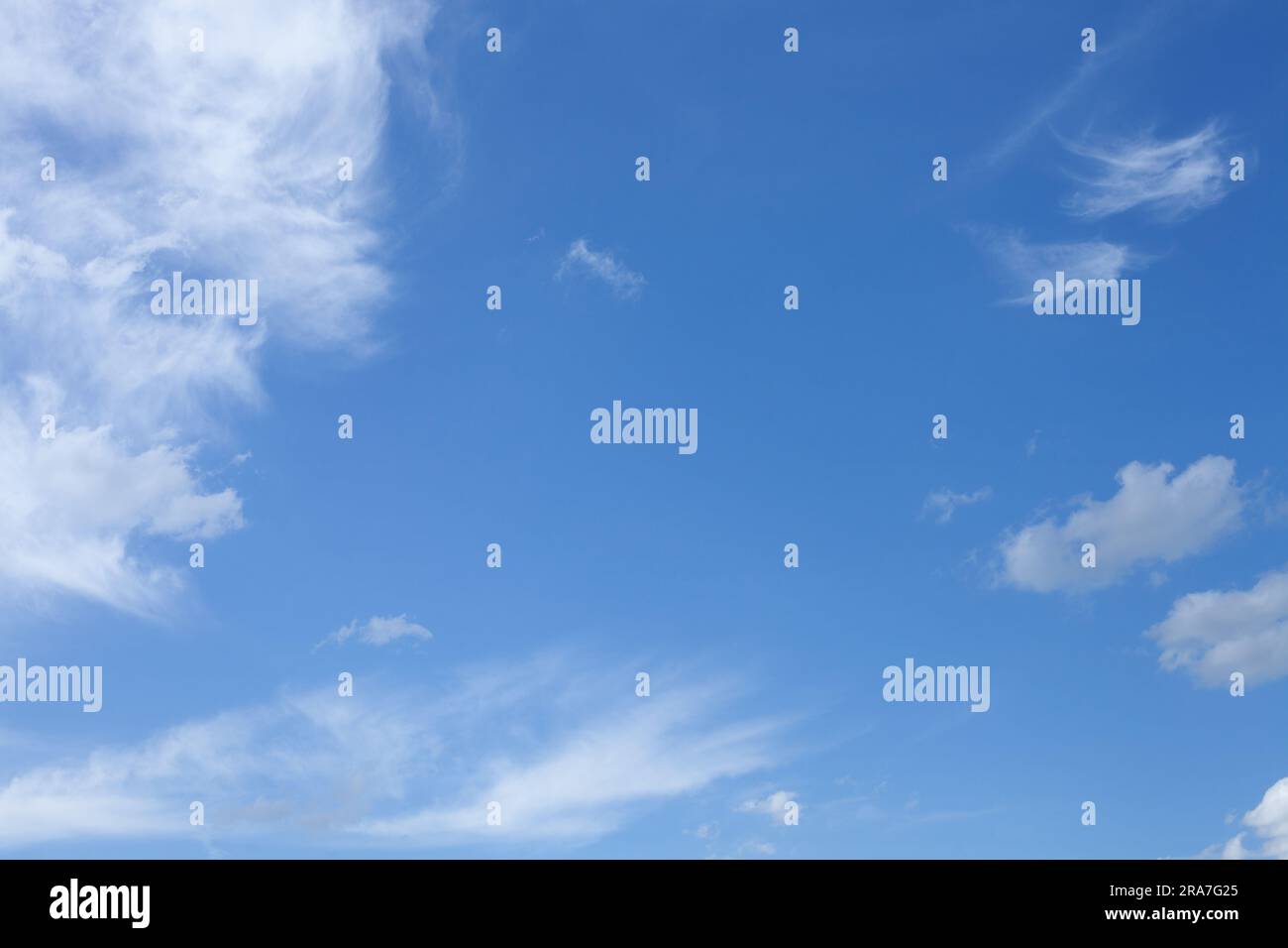 Blue sky with few clouds hi-res stock photography and images - Alamy